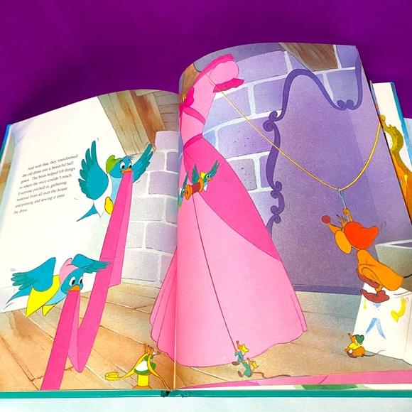 Disney | Toys | Walt Disneys Cinderella Vtg 994 Hardcover Book Mouse ...